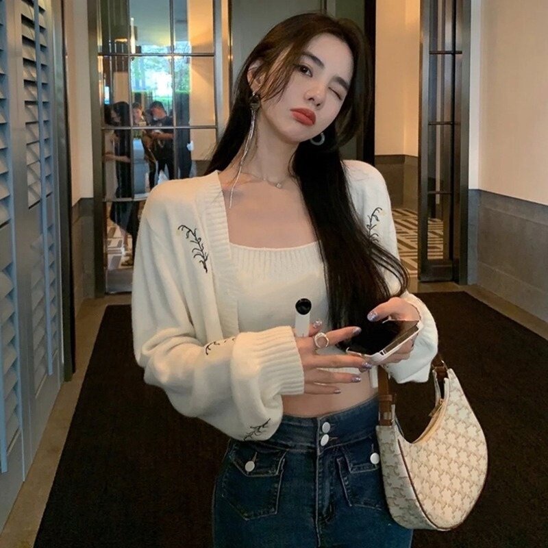 【Coco-mall】COD จัดส่งภายใน 2 วัน lisa สไตล์เดียวกัน PU ถุงใต้วงแขน กระเป๋าถือ กระเป๋าสะพายไหล่ ...