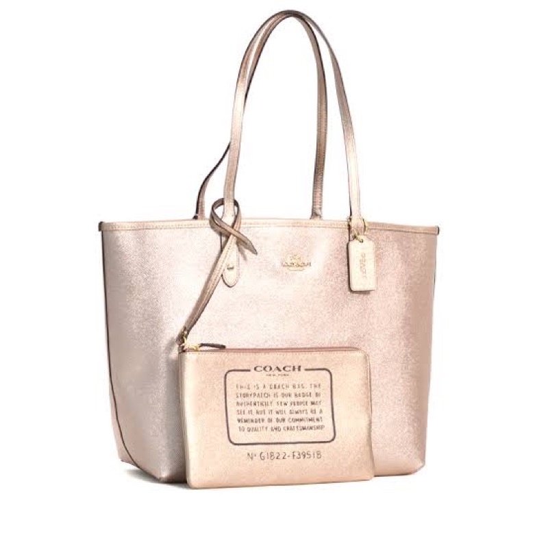 พร้อมส่งในไทยแท้จากอเมกา Reversible City Tote โทสกลับด้าน ใช้ได้2 ด้าน ...