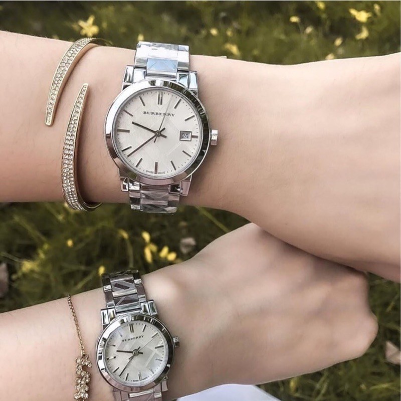 นาฬิกาผู้หญิง BURBERRY Silver Check Stamped Dial - Silver รุ่น BU9144 ...