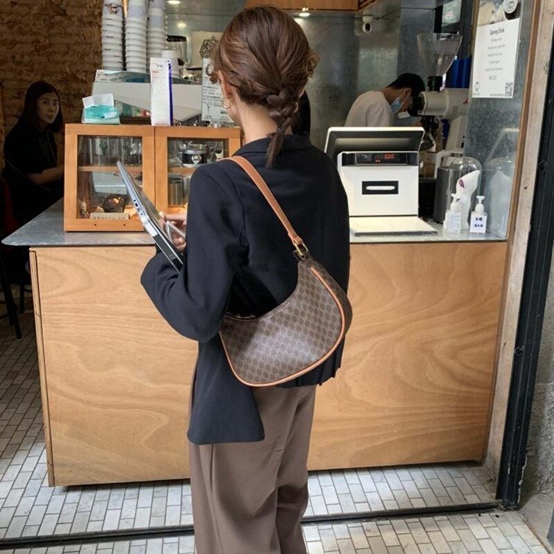 【Coco-mall】COD จัดส่งภายใน 2 วัน lisa สไตล์เดียวกัน PU ถุงใต้วงแขน กระเป๋าถือ กระเป๋าสะพายไหล่ ...