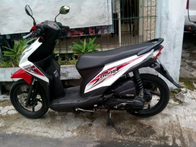 สติ๊กเกอร์ติดรถจักรยานยนต์สีขาวสีแดงสําหรับ honda beat fi 2015 ...