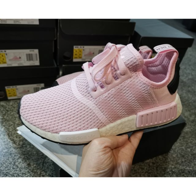 NMD R1 ชมพู มือ1ของแท้ - bags_hopper - ThaiPick