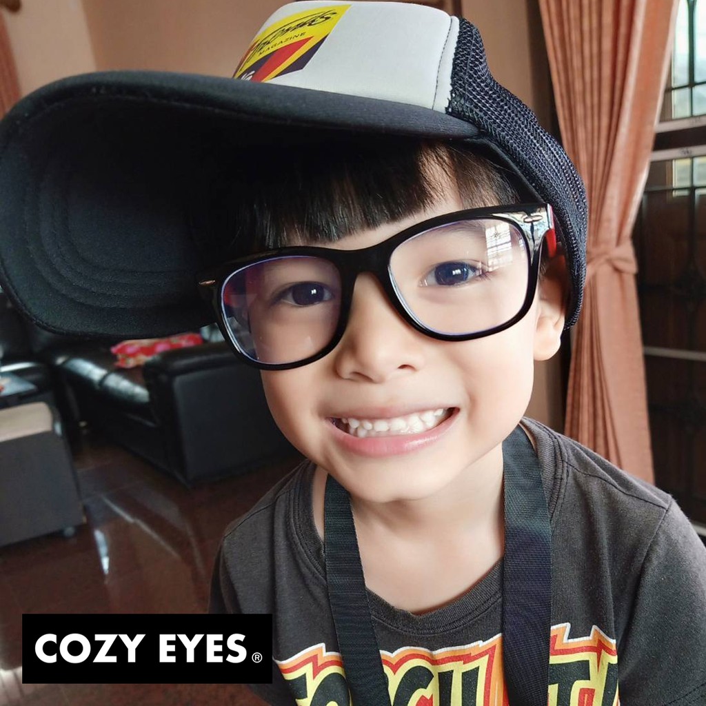 ราคาพิเศษ แว่นกรองแสงสีฟ้า รุ่นอายุ 6-15 ปี COZY EYES ตัดแสงฟ้าจากมือ ...