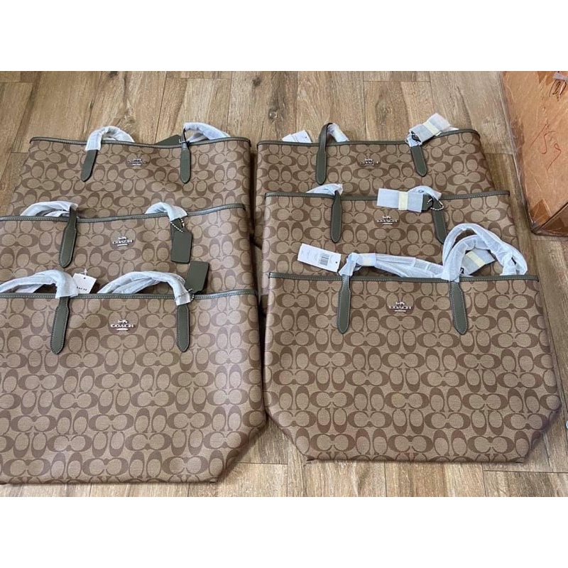 พร้อมส่งในไทยแท้จากอเมกา CITY TOTE IN SIGNATURE CANVAS (โทสนิ่ม ...