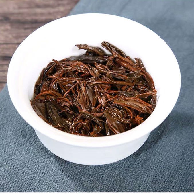ชาสปริง 2021 Lapsang Souchong ชาดำ Wuyishan ชาดำหอมในถุงเล็ก ครึ่ง ...