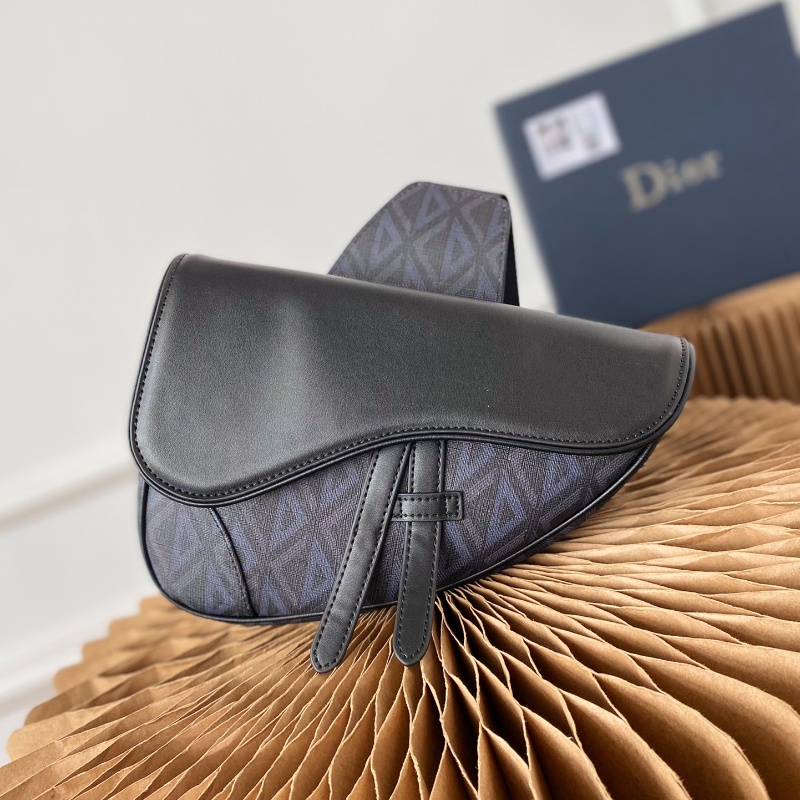 พร้อมกล่อง Dior CD Diamond Diamond Pattern Saddle Bag Crossbody Chest ...