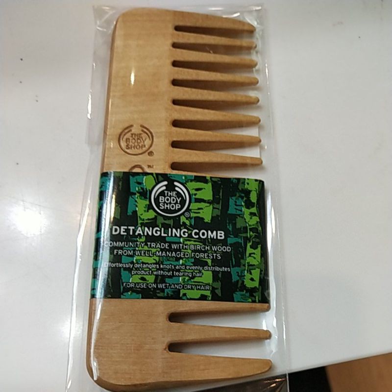 หวีไม้ The body shop Detangling comb Made in Russia - best_skin ...
