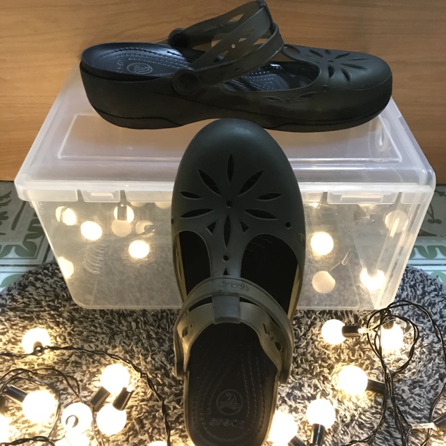 Crocs size W8 แท้ - air55947 - ThaiPick