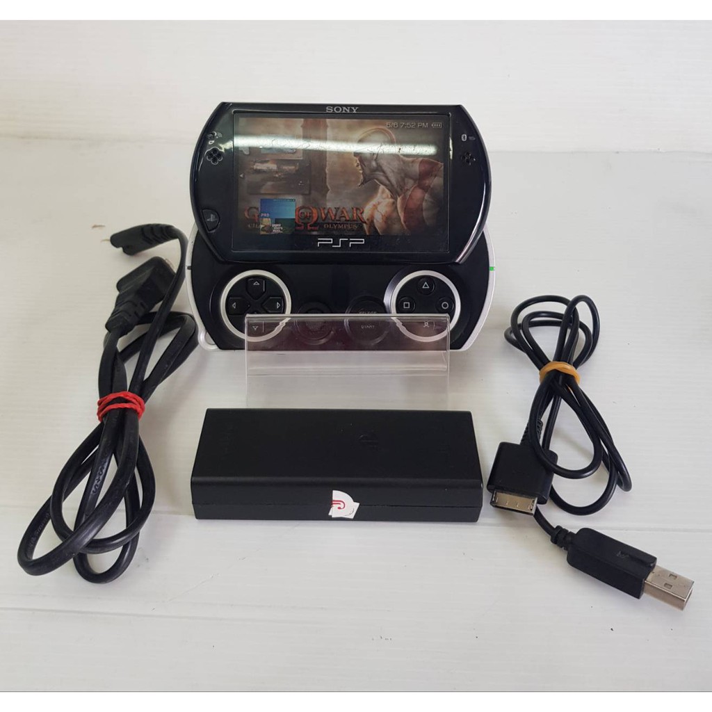 PSP GO มือสอง สภาพดี อุปกรณ์ครบ - bannasitshop - ThaiPick