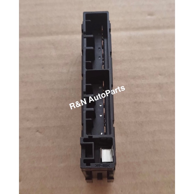 รีเลย์รถโตโยต้า Toyota vigo 2.7 เบนซิน prius ตัวD แท้ (82641-71010) - natchabynana - ThaiPick