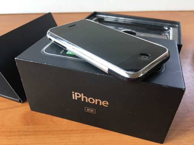 Apple iPhone (2G) 8GB 1st first Generation - whynot2 - ThaiPick