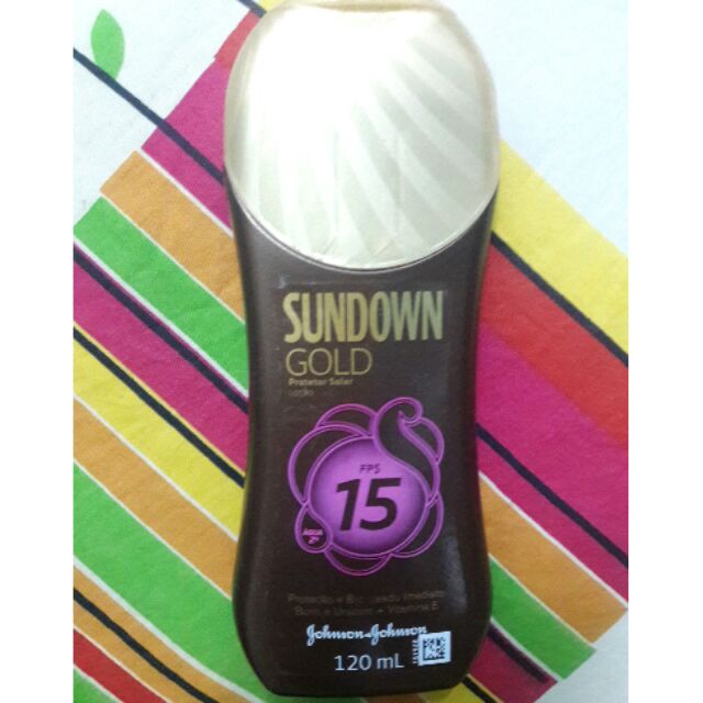 ครีมอาบแดด ผิวแทน บำรุงผิว Johnson's Sundown Gold Protector SPF6 ...