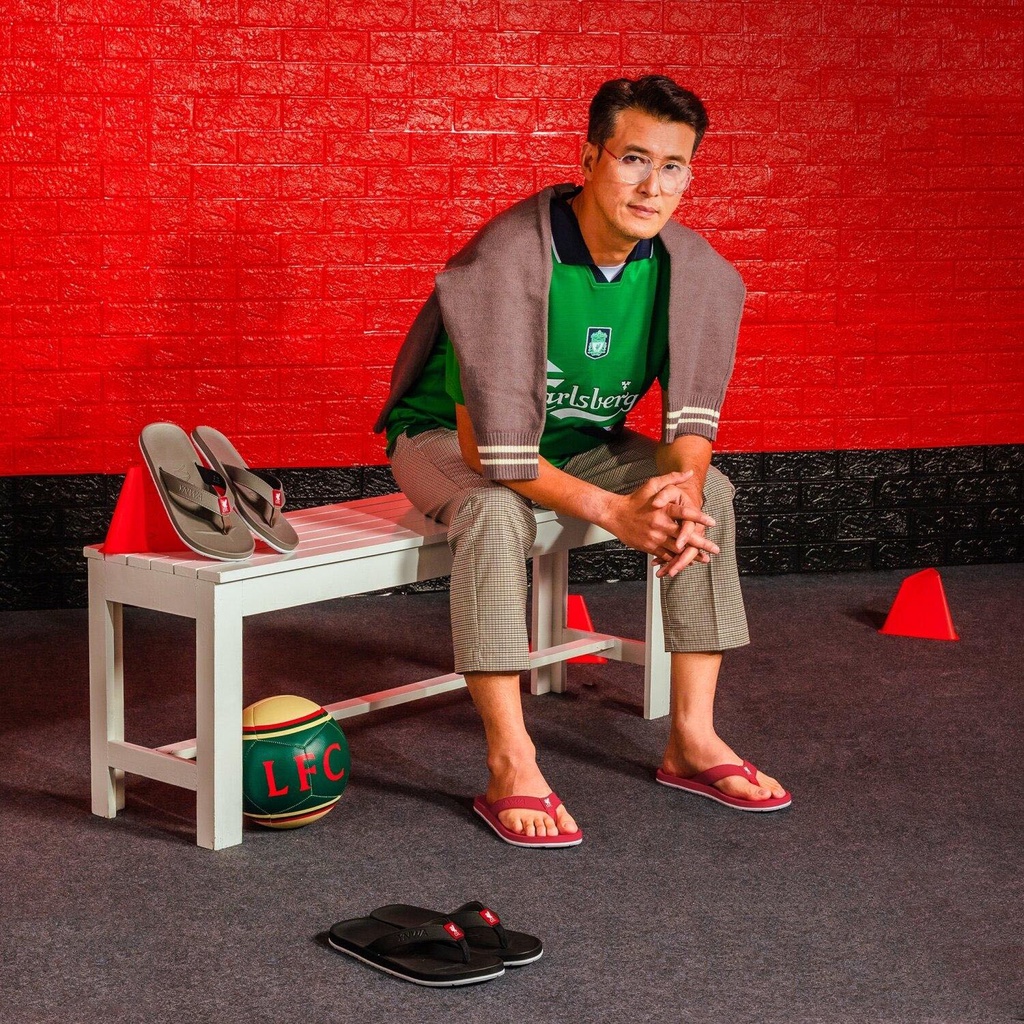 รองเท้าแตะ Liverpool FC Special Edition Plus Size Flip-Flops Womens ...