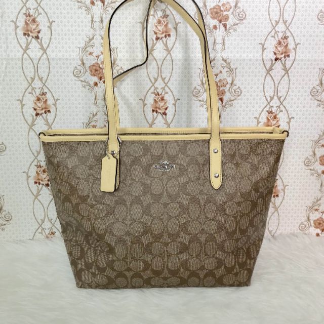 COACH F58292 CITY ZIP TOTE IN SIGNATURE COATED CANVAS | Shopee Thailand
