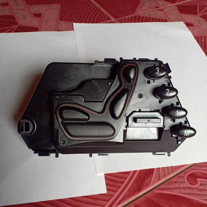 กล่องควบคุมสวิตซ์ปรับเบาะหน้าขวาพร้อม MEMORYด้านคนขับ รถbenz รุ่น W220 ...