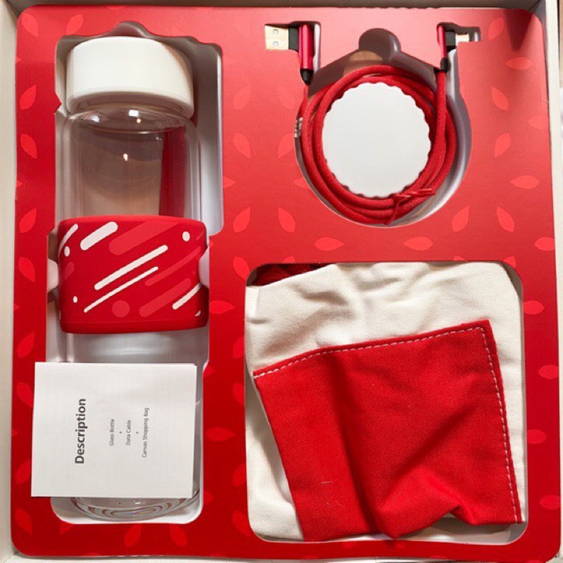 HUAWEI Gift Box ประกอบด้วย กระเป๋าผ้า กระบอกน้ำ และสายชาร์จ มูลค่า 990 ...
