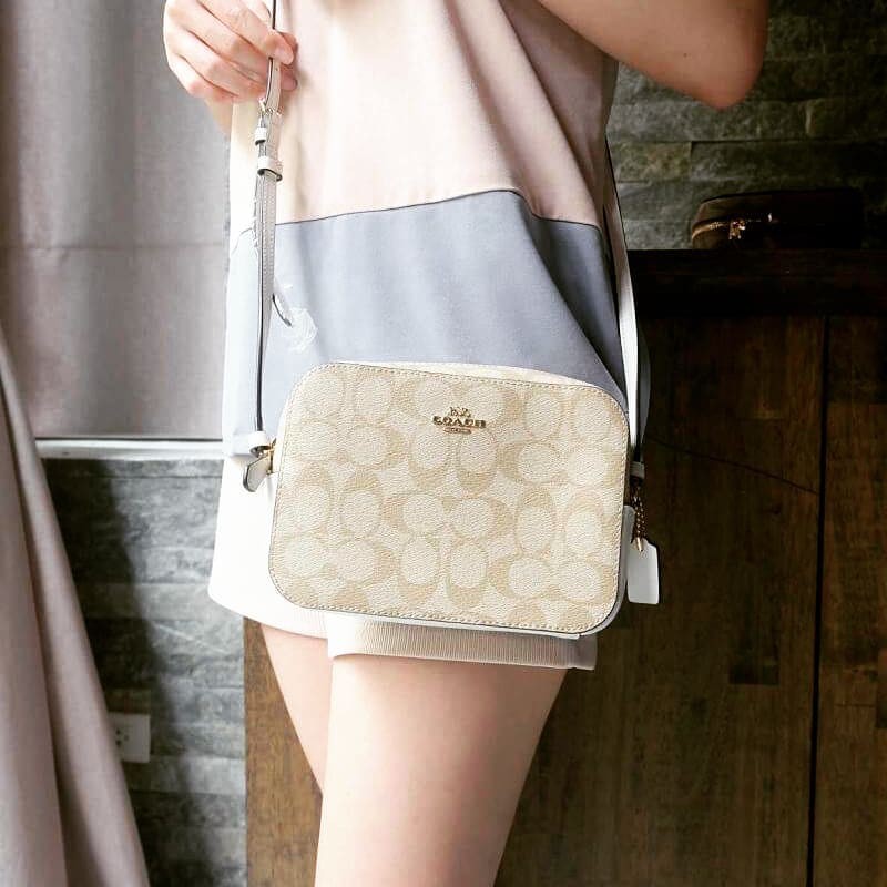 COACH MINI CAMERA BAG IN SIGNATURE CANVAS | Shopee Thailand