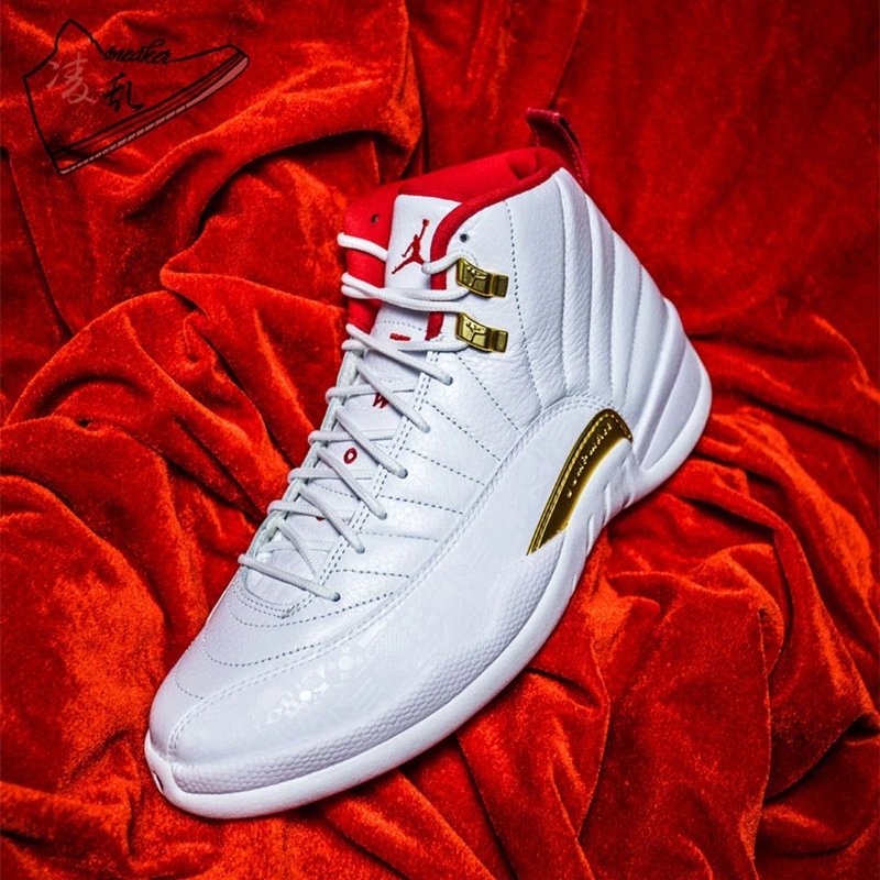 Air Jordan 12 AJ12 New Year Pig Year Reverse Gold Buckle Black Blue ...