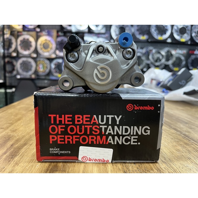 BREMBO 2pot ปักข้าง เทาโลโก้เงิน รับประกันของแท้ ติดตั้งได้กับรถทุกรุ่น ...