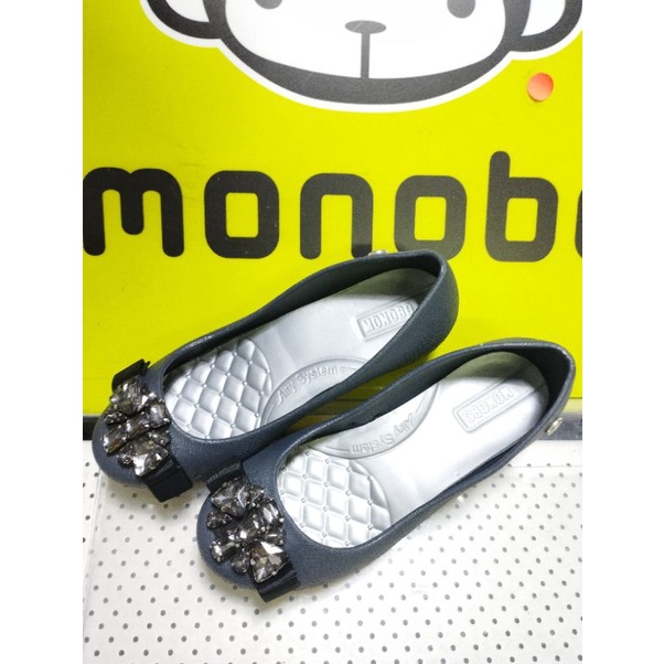 รองเท้า สวม หุ้มส้น MONOBO emma ทำงานมั่นใจบุคลิกสง่า - abc.prasert ...