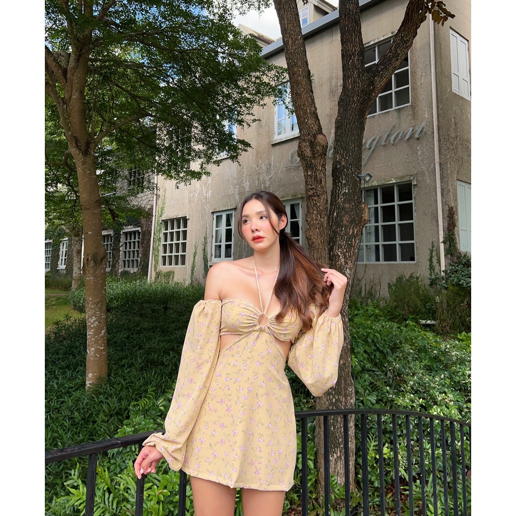 MERRY DRESS เดรสสั้นเว้าเอวสุดปัง - sister.rrr - ThaiPick