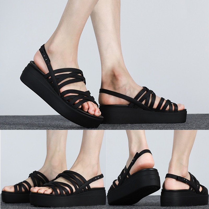 รองเท้าแตะ Crocs Brooklyn Roman 100 สําหรับผู้หญิง 206751 - kbui3s31rg ...