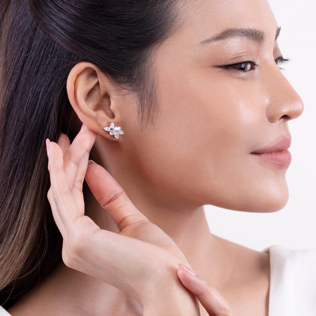 Merii ต่างหูเงินแท้ 925 ชุบโรเดียม ประดับเพชร CZ ดีไซน์ใบไม้ทรงโค้ง ...