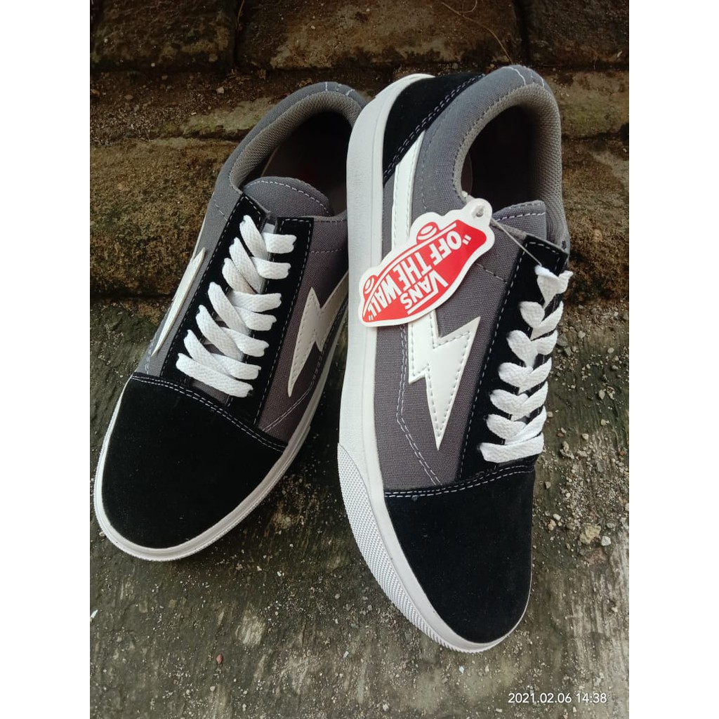 รองเท้าผ้าใบ Vans X Storm Og Lightning สีดําขาวนําเข้าสําหรับผู้ชาย ...