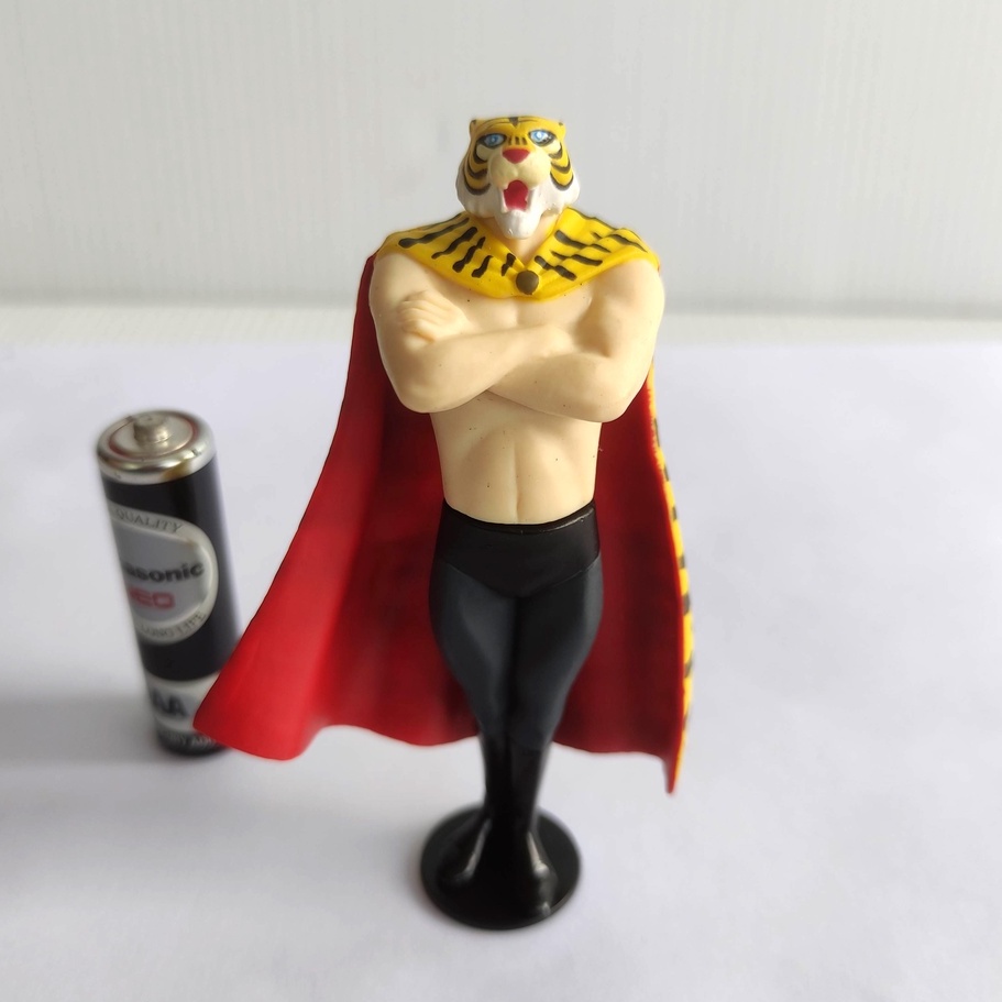 Tigre UOMO TIGRE TIGER MASK TIGER MAN FIGURA GASHAPON FIGURE YUJIN ...