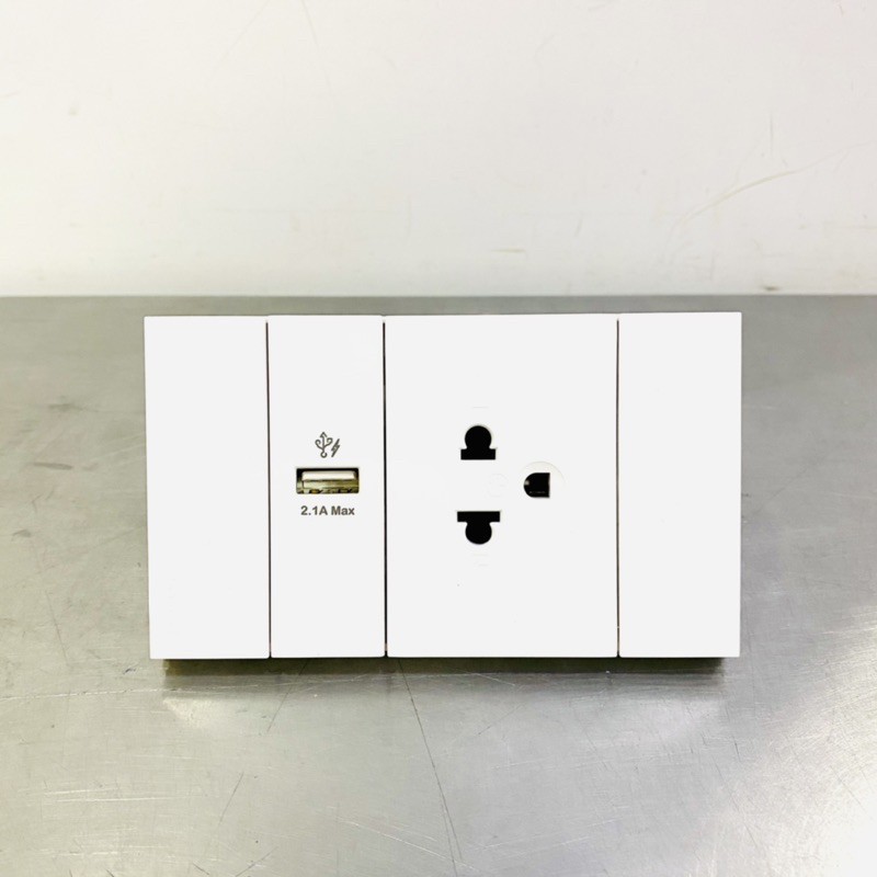 Schneider AvatarOn A USB ชุดเต้ารับ USB type C + type A - mido_v - ThaiPick