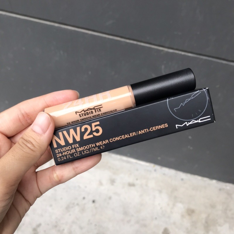 MAC #NW25 studio fix 24-hours smooth wear concealer/anti-cernes ...