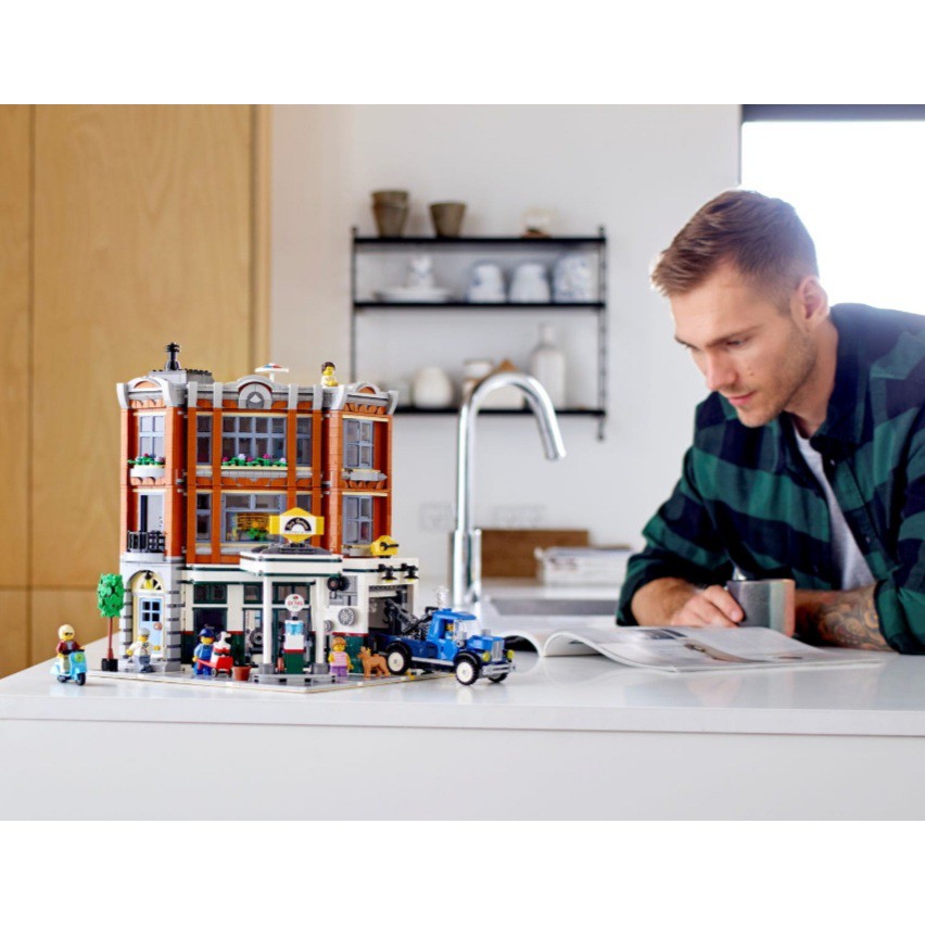Lego 10264 Garage Corner ของใหม่ ของแท้ พร้อมส่ง (กล่องมีรอยนิดหน่อยค่ะ ...