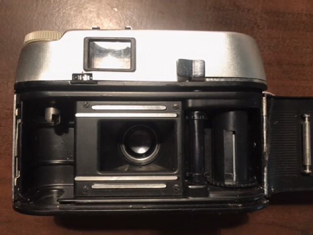 กล้องฟิล์ม Prontor 125 ตั้งโชว์ตีเสีย - aminook5555 - ThaiPick