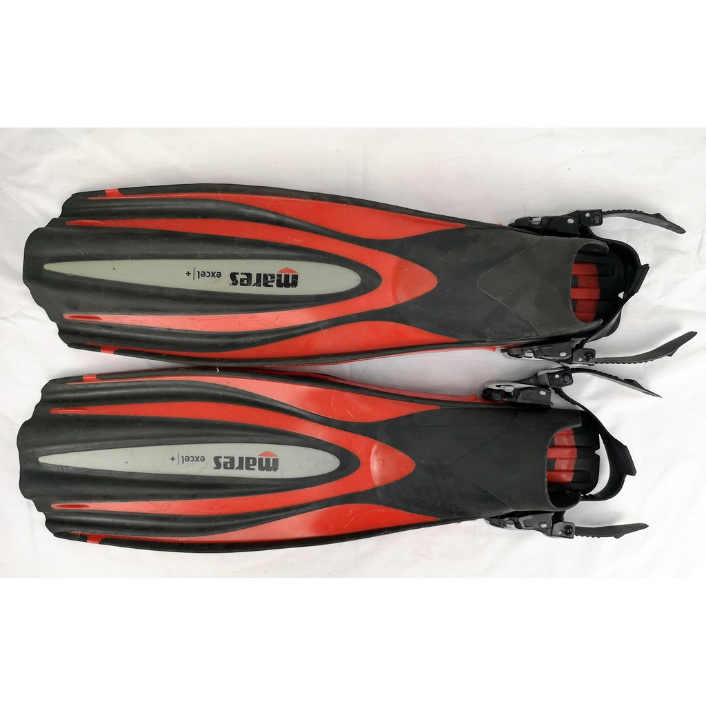 ราคาแบ่งกันใช้ ตีนกบ ดำน้ำ scuba Fins Mares Excel Plus สีแดง ขนาด ...