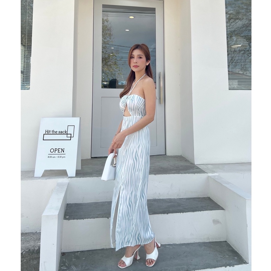 Pp.Dressเดรสสายเดี่ยวคล้องคอกระโปรงยาว งานป้าย INTUON - rosemary ...