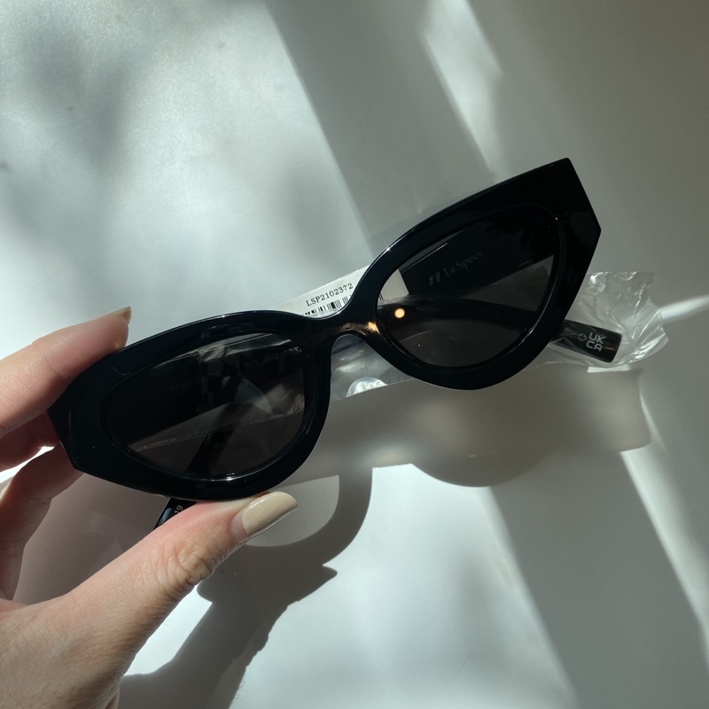 พร้อมส่ง LE SPECS new APHRODITE ALT FIT - girlboss.stuff - ThaiPick