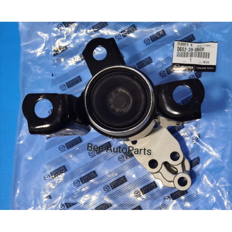 ยางแท่นเครื่องขวา Mazda 2 แท้ D652-39-060H - bee_autoparts - ThaiPick