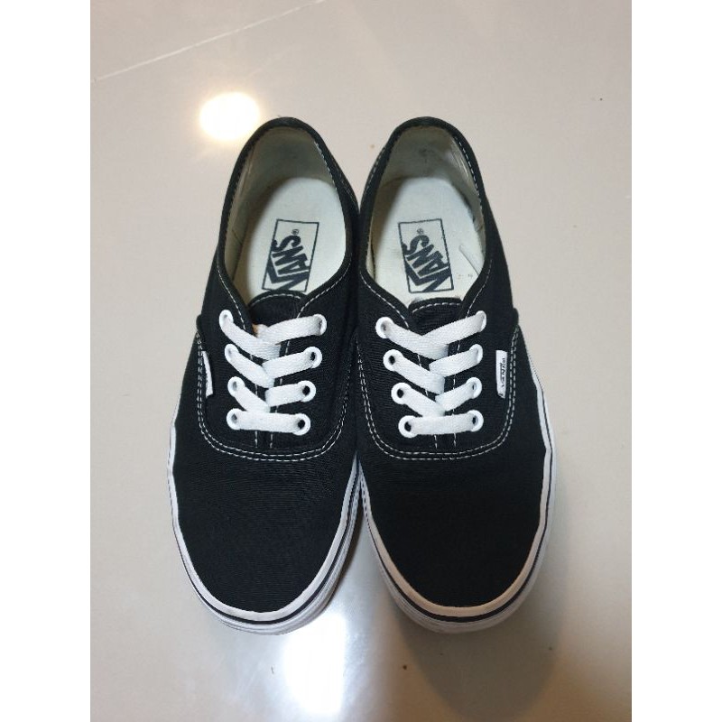 Vans of the wall size 38 - kittiyamoudnum - ThaiPick