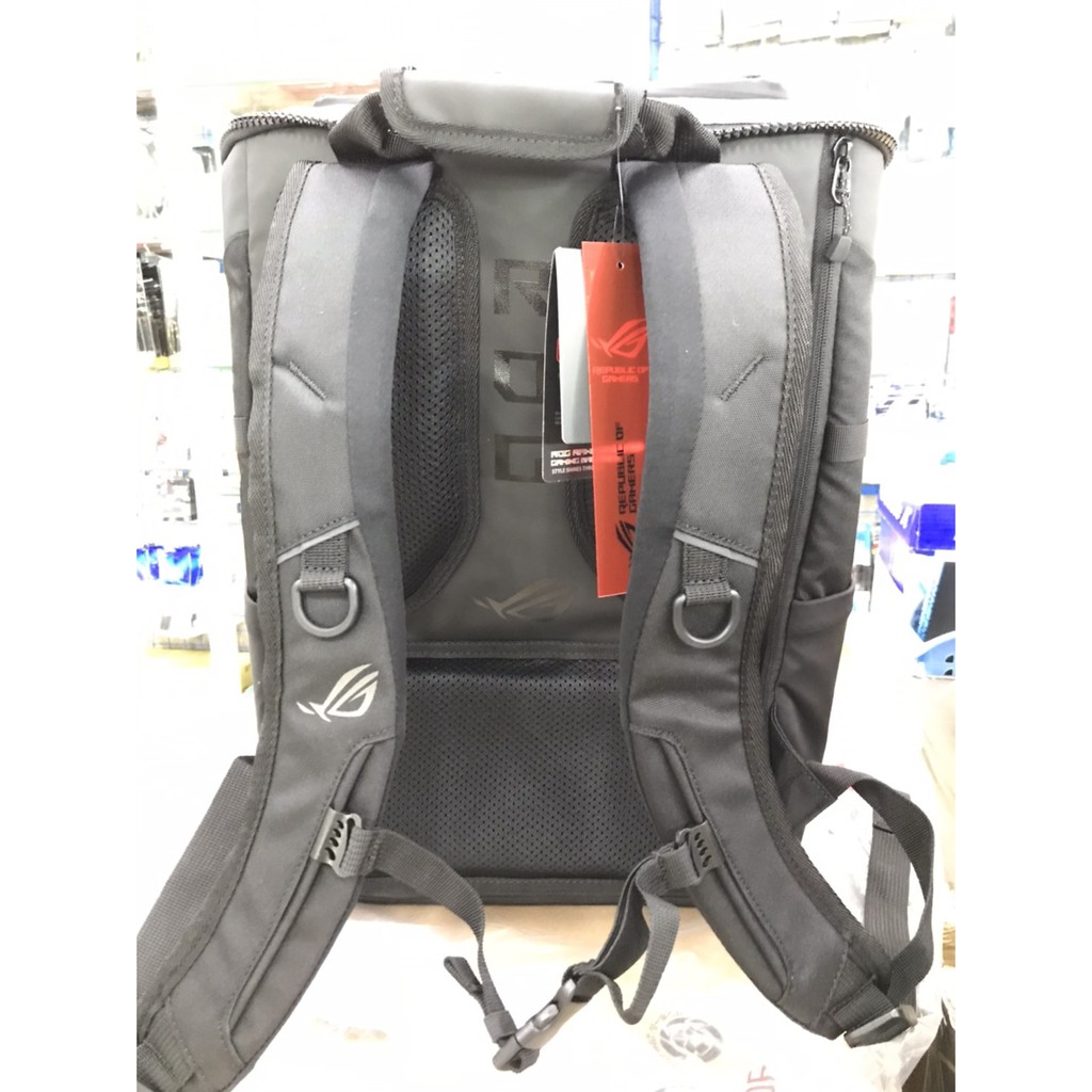 ROG Ranger BP2701 Gaming Backpack Spacious storage: 22 liter interior ...