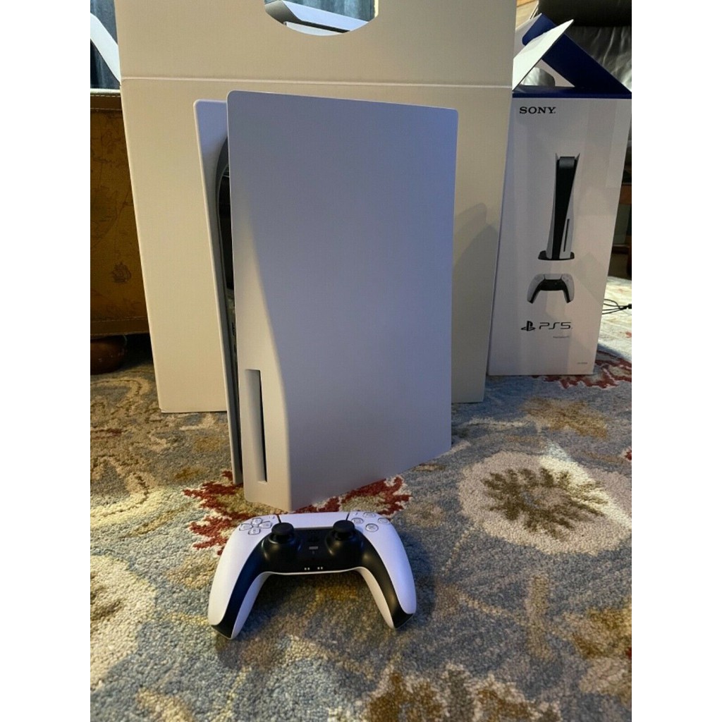 New Sony PlayStation 5 PS5 Console Disc Version Console In Hand Ready ...