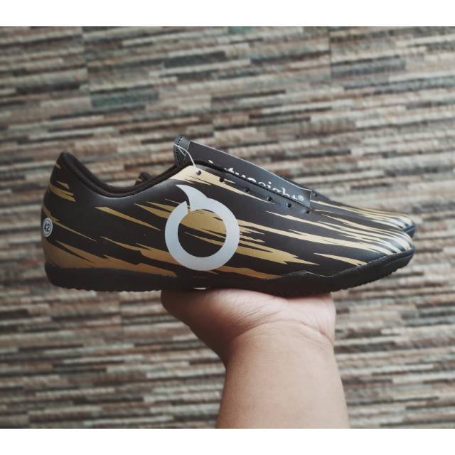 รองเท้าฟุตซอล Ortus ทุกรุ่น cod dropship เท่านั้น - sportyjr.th - ThaiPick