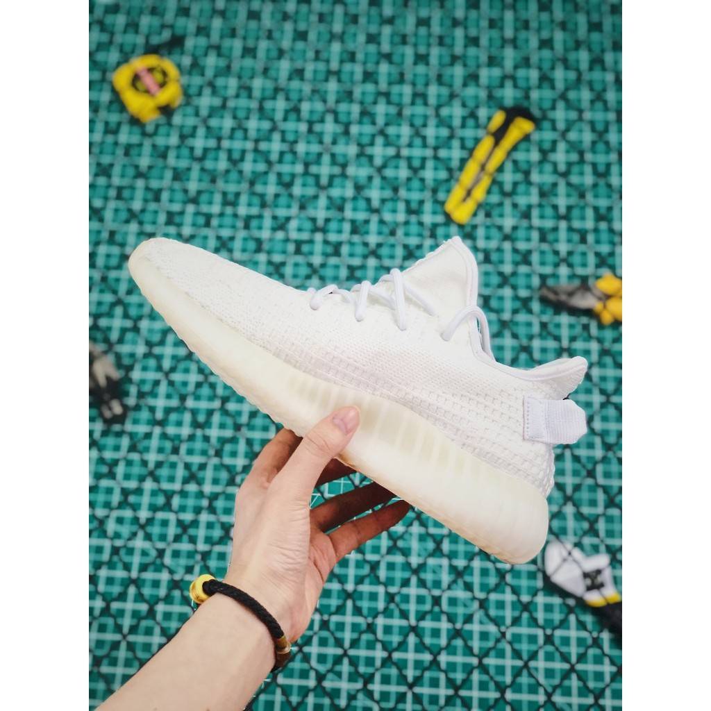 รองเท้ากีฬา Adidas YEEZY BOOST 350 V2 \\"Rainbow hollow\\" รองเท้ากีฬา ...