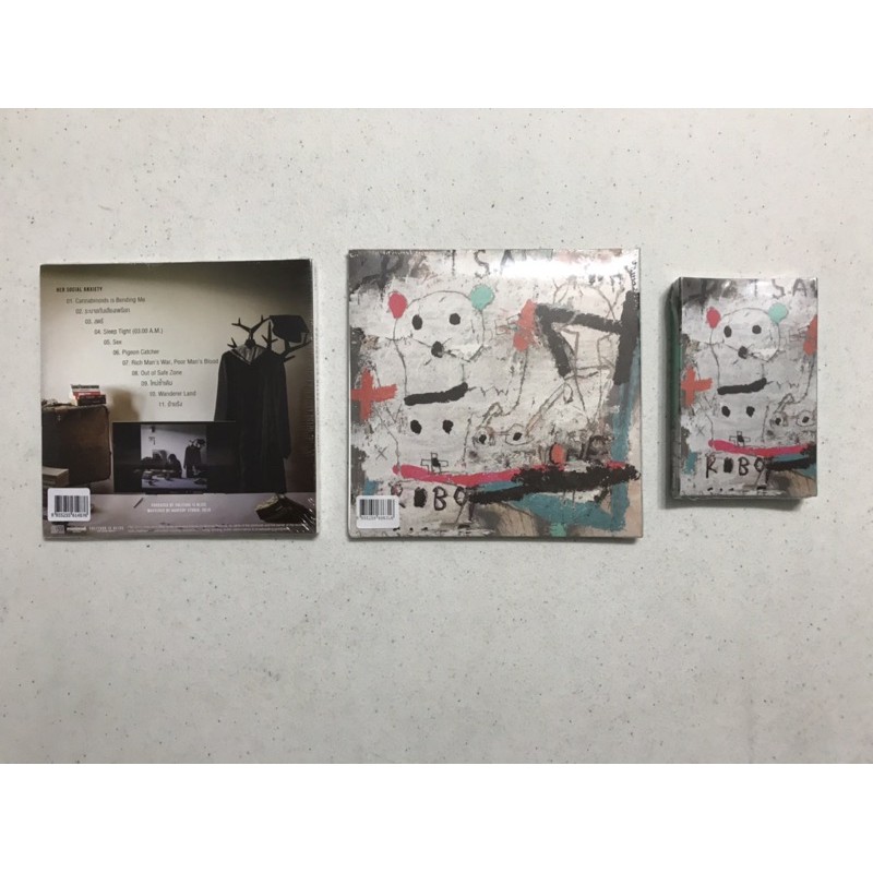 CD SOLITUDE IS BLISS อัลบั้ม HER SOIAL ANXIETY + CD&เทป อัลบั้ม PLEASE VERIFY THAT YOU ARE NOT A ...