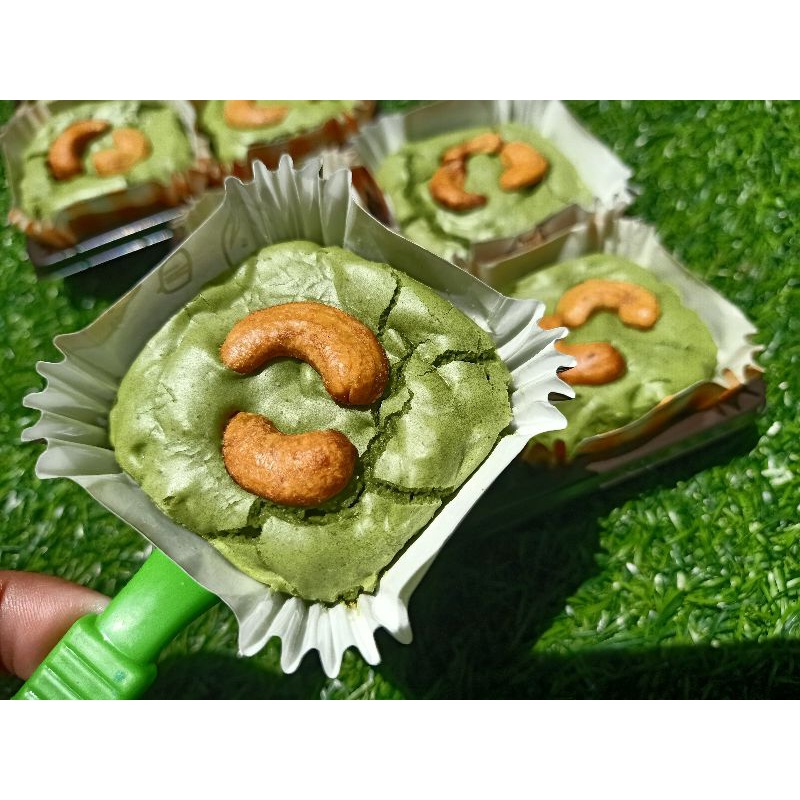 Space Brownies Matcha Green Tea - surapeeppumpum - ThaiPick