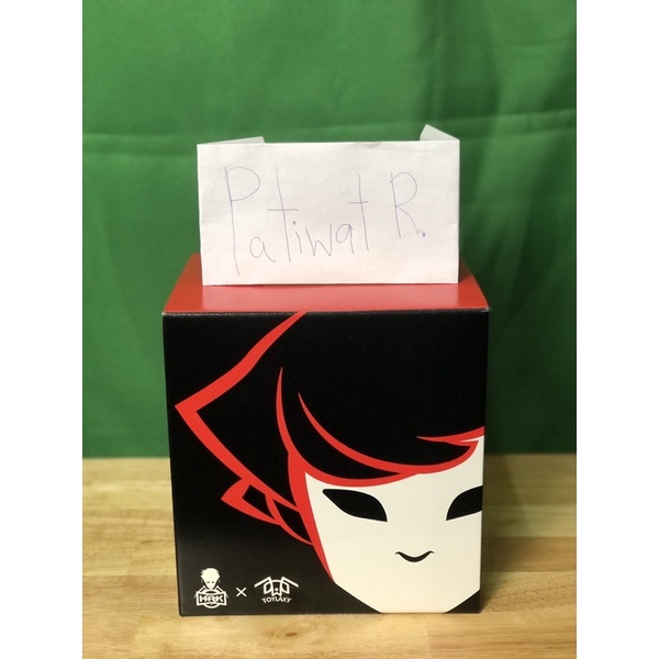 HEARTROCKER on Throne Figure Limited Edition 1st Drop - patiwat.r ...