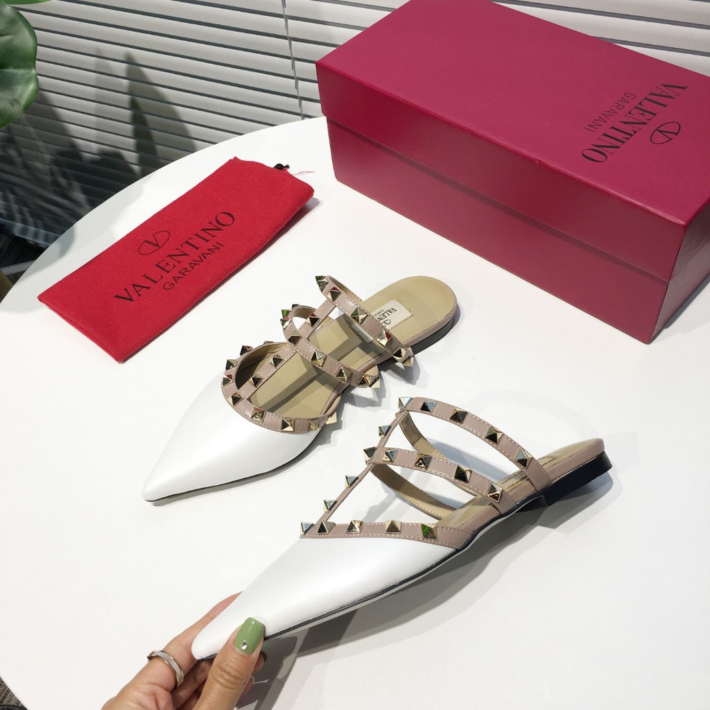 VALENTINO คลาสสิก rivet Tale ออกแบบรองเท้าส้นสูงรองเท้าผู้หญิงสีขาว ...