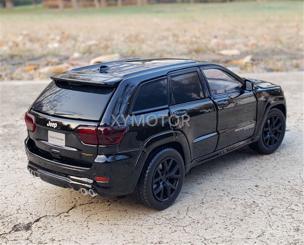 132 JKM For Jee Grand Cherokee Trackhawk WhiteBlackRed Diecast Model ...