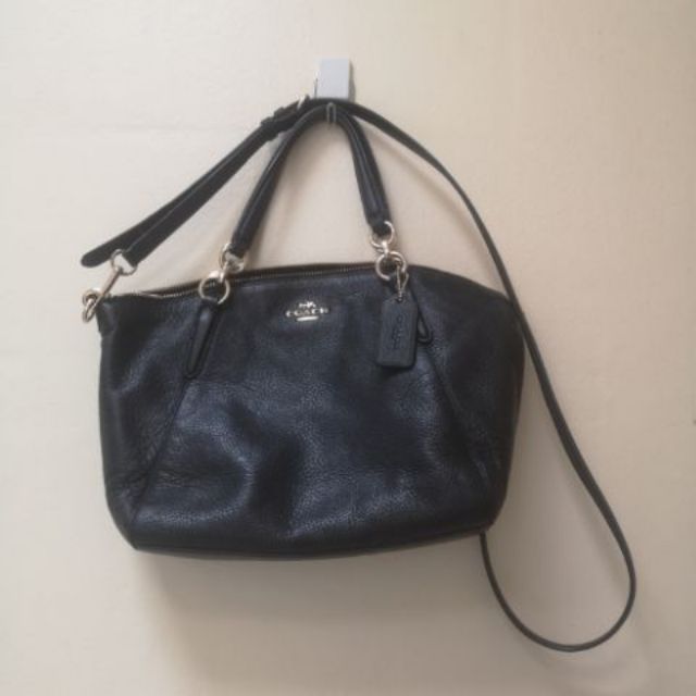 COACH F36675 พัด 13 นิ้ว หนังแท้ สีดำ - noinamanisara - ThaiPick