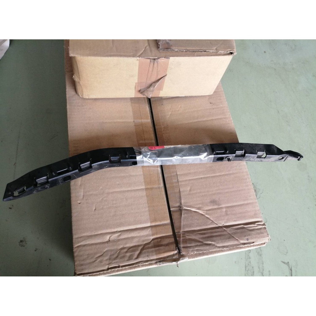 29. A1978100379 ฝาครอบกระจกมองข้างซ้าย L รุ่น GLA 2011-2016 ของแท้ ...