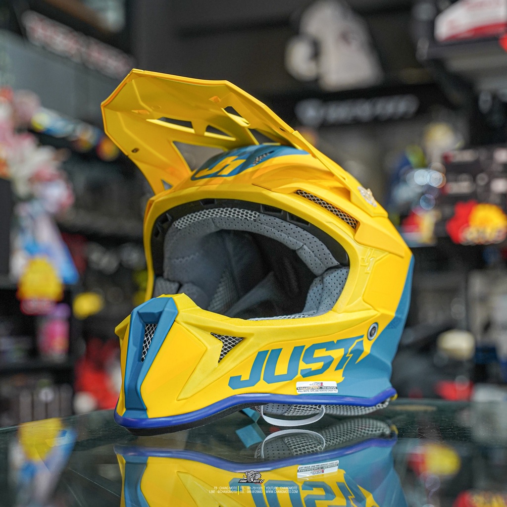 หมวกกันน็อค JUST1 รุ่น J18 ลาย Fluo Yellow Blue Matt - changmoto - ThaiPick